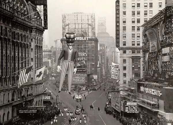 Eerste jaar 1940 Macy's Thanksgiving Day Parade uitgezonden op de televisie