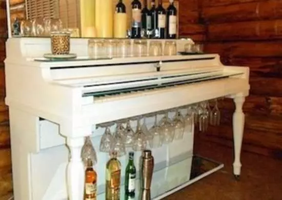 Piano-bar bricolage