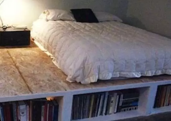 Letto con piattaforma fai-da-te