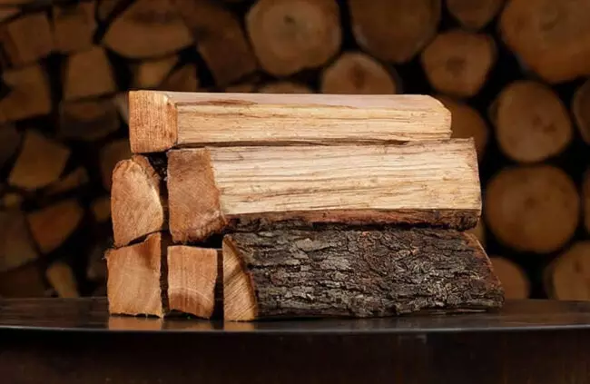 Лучший вариант службы доставки дров: Cutting Edge Firewood