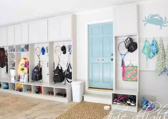 DIY a Garage Mudroom