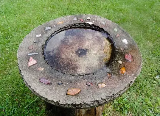 Concrete Rock Bird Bath