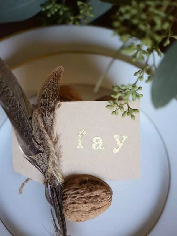 Thanksgiving Place Cards Table Ideas