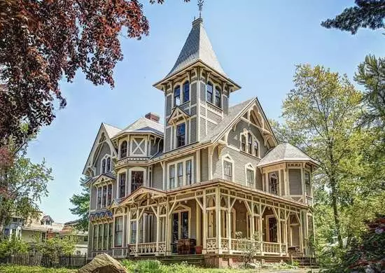 Victorian Stick House ໃນ Connecticut