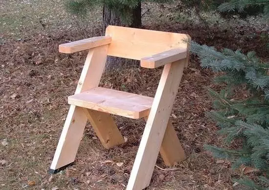 Vanjska drvena stolica