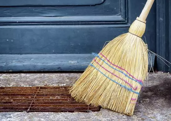 Broom Clean