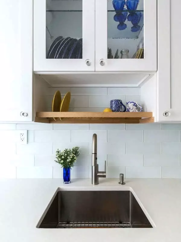 Smart Kitchen Storage Ideas - iwwer de Spullmaschinn Rack