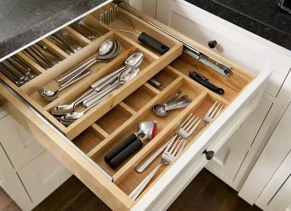 Mehopolo ea Smart Kitchen Storage - mokhatlo oa li-drawer tsa kichineng