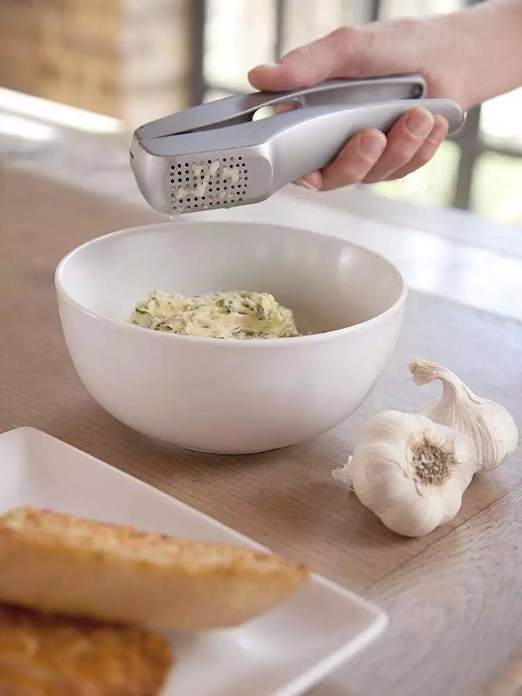 8 köksprylar som hjälper till att göra middagen klar på under en timme