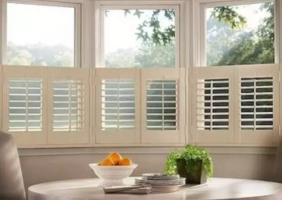 ហាងកាហ្វេ Shutters