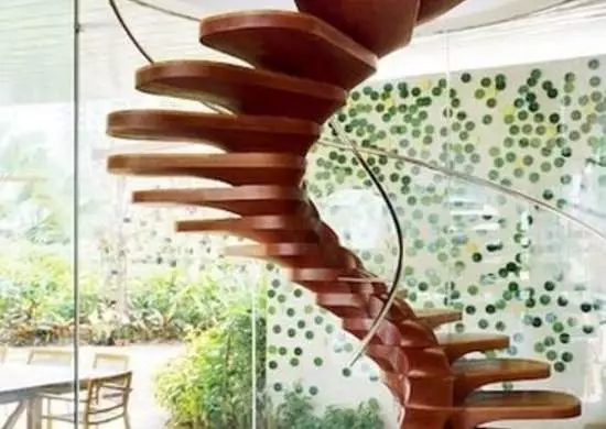 Escada Espiral Orgânica