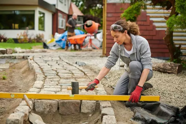 Soita yksi puhelu kuukaudessa pitääksesi kotisi huippukunnossa