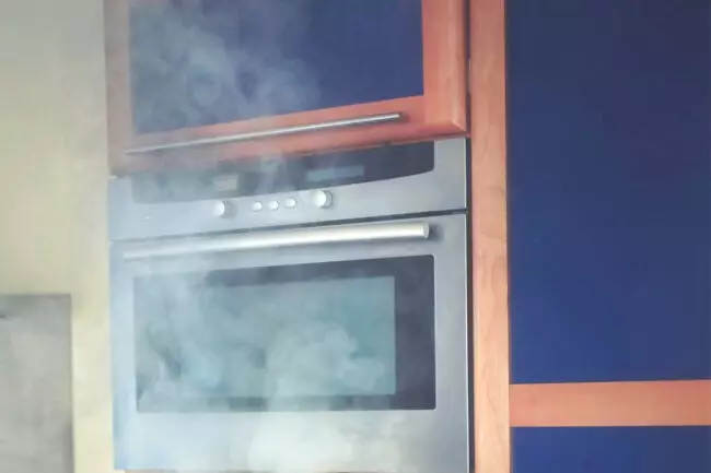 Self Cleaning Oven Waspadalah terhadap asap