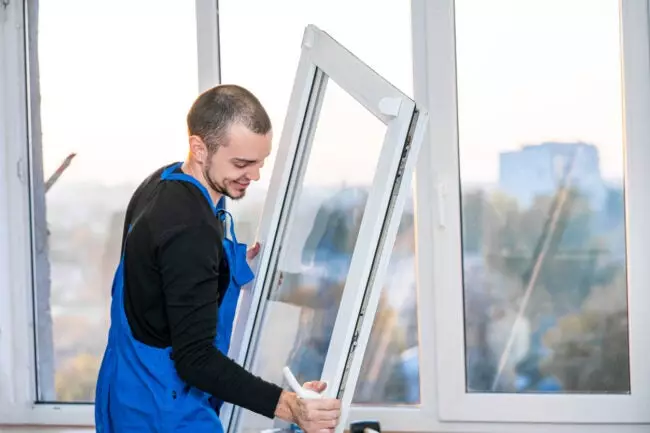 profesjonalny montaż okien z szybami termicznymi,
