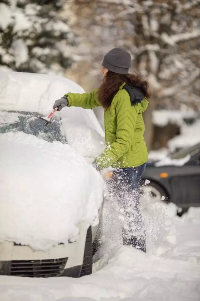 冬季驾驶最好的带刷刮冰机