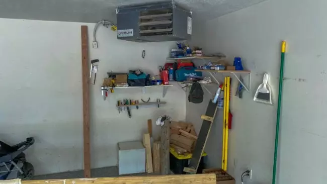 garaža mehaničara za pokretanje