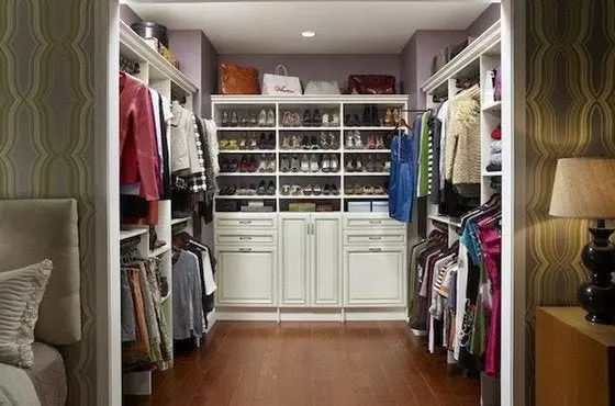 Come organizzare il tuo armadio
