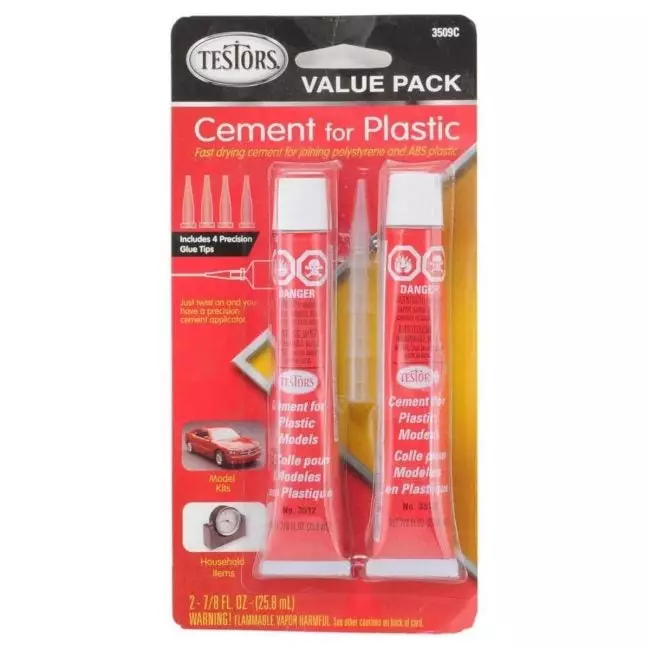 La meilleure colle pour l'option plastique : Testor Corp Cement Glue