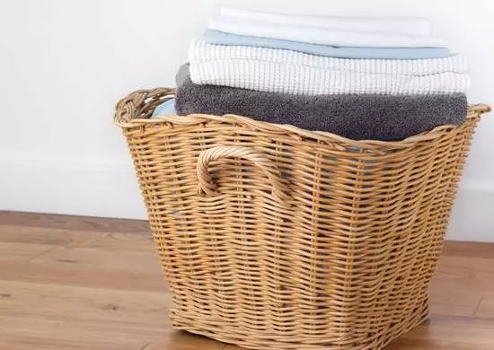 Unofanira Kutenga Sheets uye Towels paIKEA?