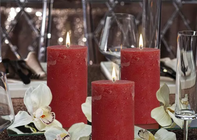 Лепшы варыянт калядных свечак: свечкі BOLSIUS вясковыя чырвоныя без паху