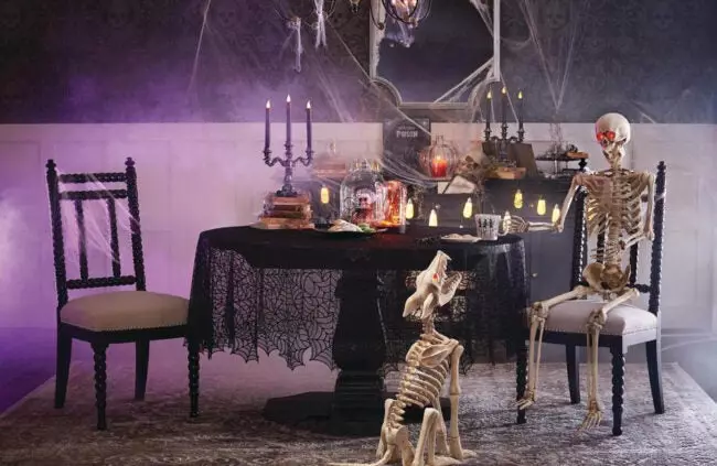 Die beste Halloween-versierings-opsie: 5 voet Hangende Plastiek Posable Skeleton