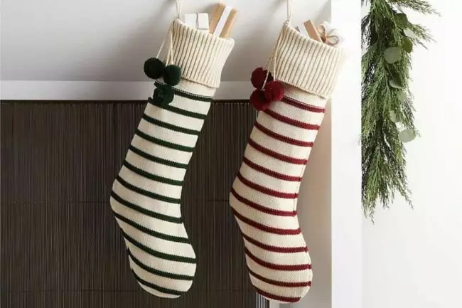 Den bedste mulighed for julestrømper: Crate & Barrel Green Stripe Strikstrømpe