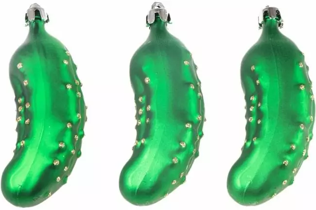 Vebijarka Herî Sersalê Ornaments: Clever Creations Pickle Ornament Set