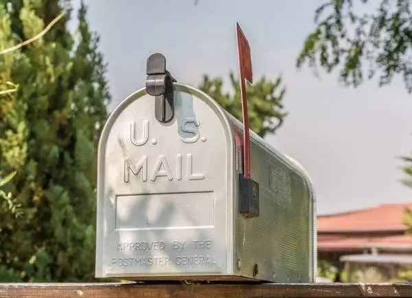 Dejstva o poštnih storitvah