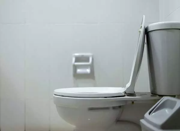 Toaleta po poškození vodou