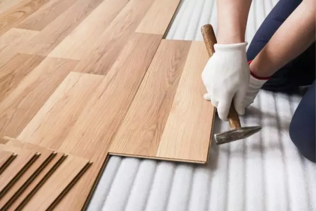 létah jeung alur flooring