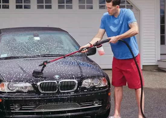 Orodje za pranje avtomobilov