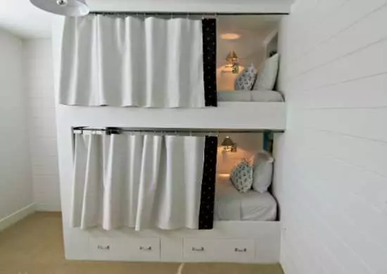 Mga Built-In na Bunk Bed