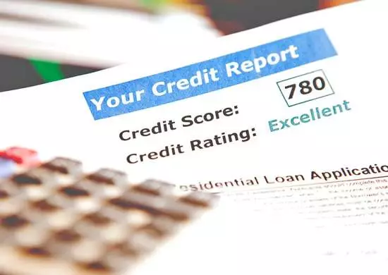 Hvordan kreditscore påvirker forsikringspriser