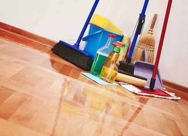 အိမ်သစ်ကို ဘယ်လို သန့်ရှင်းမလဲ။