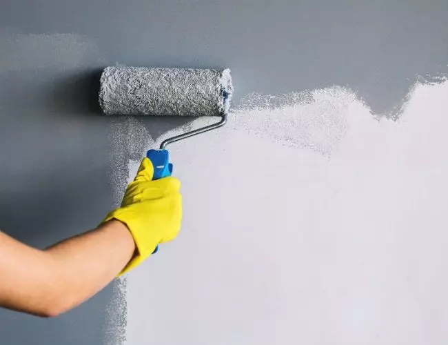 Hvordan male en vegg med bare 4 verktøy