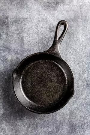 Cleaning Cast Iron - Cast Iron Cooking Pan