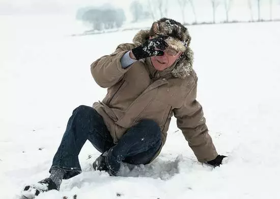 Uitglijden en vallen in de winter