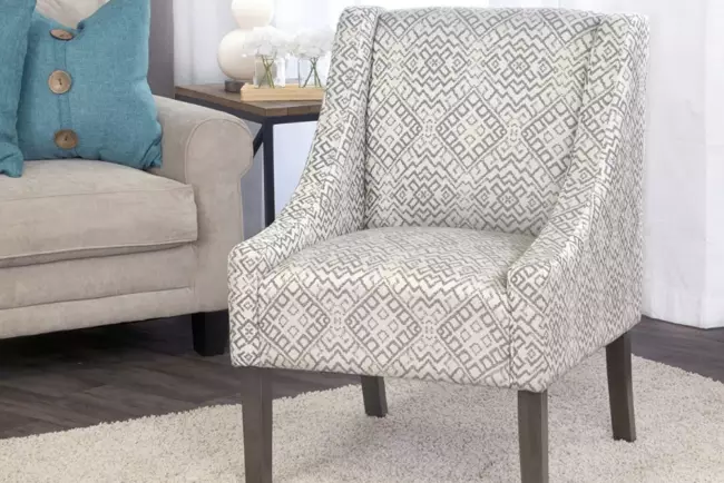 აქციების მიმოხილვა 1:26 ვარიანტი: HomePop Modern Swoop Accent Chair
