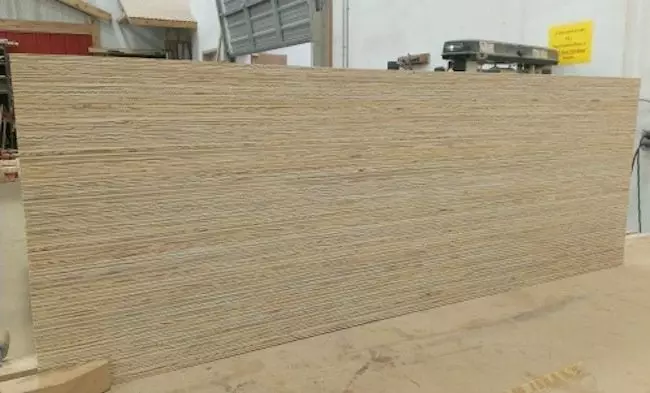 Meja Plywood DIY - potongan potong