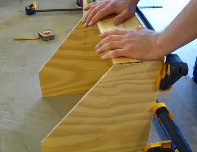 DIY Plywood Magazine File - Gluing Plywood