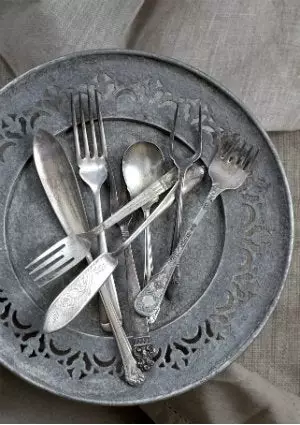 Carane ngresiki Pewter - Plate