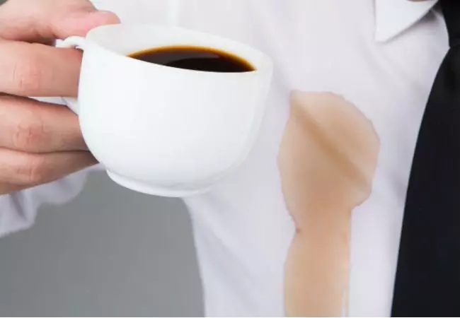 Kuinka poistaa kahvitahrat