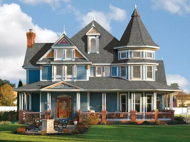 Zgjedhja e materialit më të mirë të çatisë për shtëpinë tuaj
