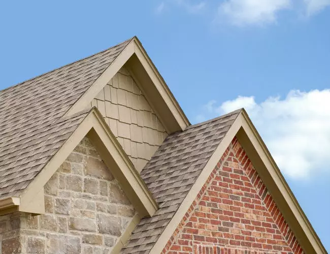 6 typů šindelů, které je třeba zvážit pro vaši novou střechu