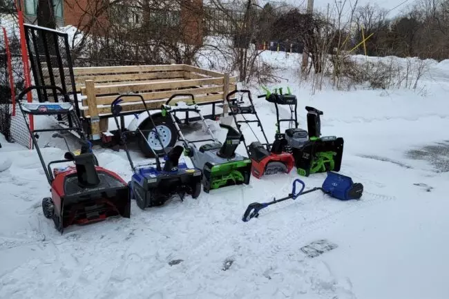 Iyo Yakanakisa Cordless Snow Blower Options