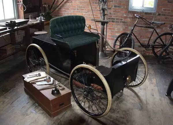 Quadricicle inventat en un garatge
