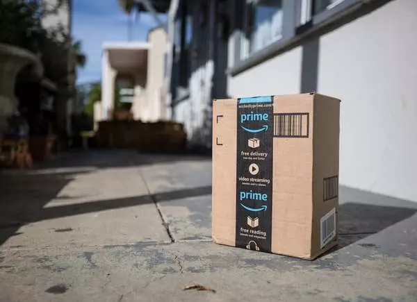 Amazon Invented nyob rau hauv ib lub Garage