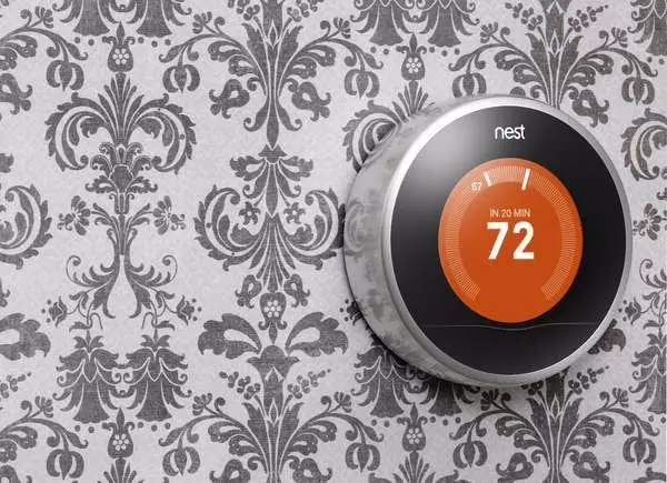 Nest Thermostat inventado em uma garagem