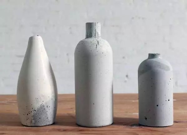 kutilské betonové vázy