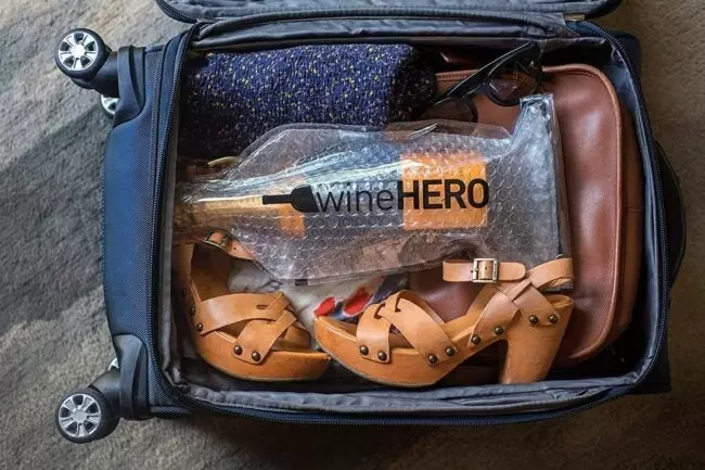 Die beste Option für Reisegeschenke: WineHero wiederverwendbare Flaschenschutztasche